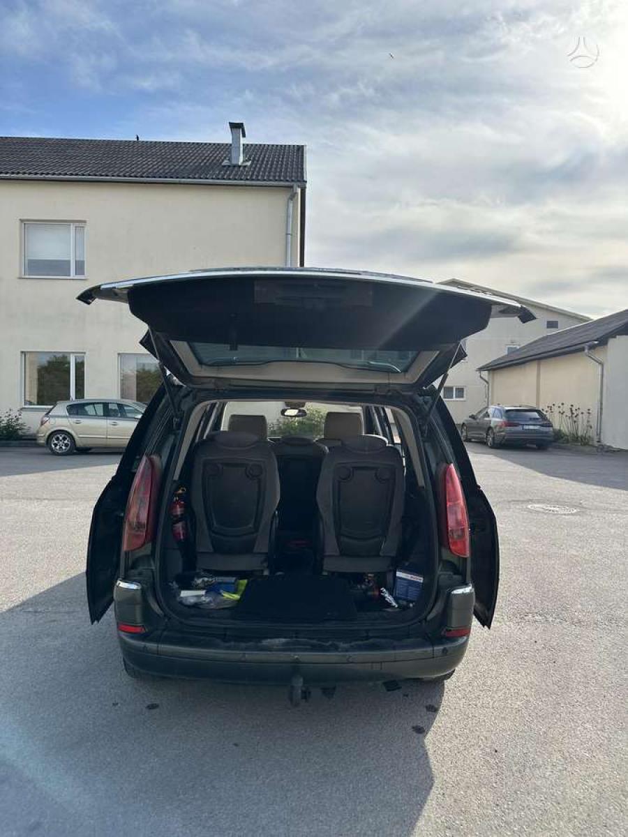 Green Peugeot 807 2008 in Pasvalys, with an engine capacity of 2.18 L and mileage of 426 thousand km for 3200 €, photo 11 on AUTOMOTO.COM.LV