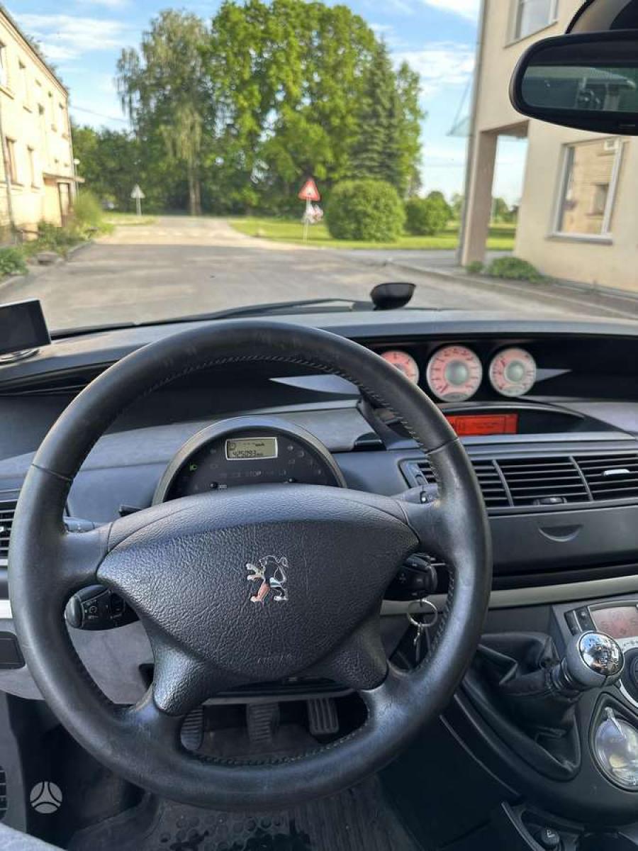 Green Peugeot 807 2008 in Pasvalys, with an engine capacity of 2.18 L and mileage of 426 thousand km for 3200 €, photo 15 on AUTOMOTO.COM.LV