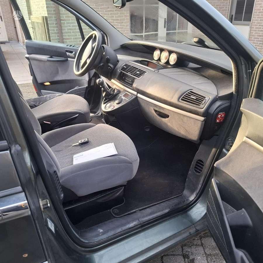 Zaļš Peugeot 807 2009 Pakruojis, ar dzinēja tilpumu 2.00 L un nobraukumu 211 tūkst. km par 1950 €, foto 5 vietnē AUTOMOTO.COM.LV