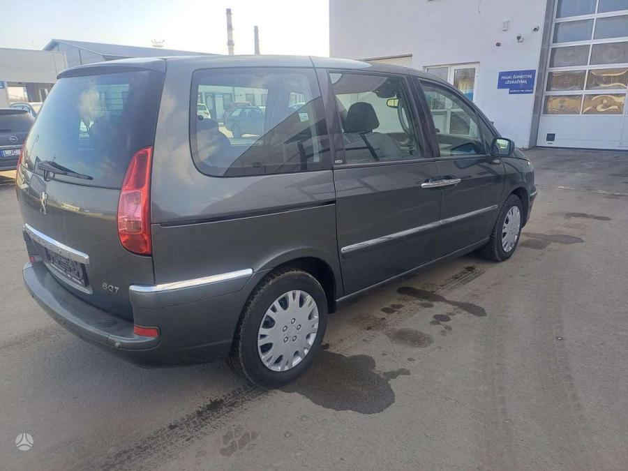 Zaļš Peugeot 807 2009 Panevēža, ar dzinēja tilpumu 2.00 L un nobraukumu 211 tūkst. km par 3250 €, foto 4 vietnē AUTOMOTO.COM.LV