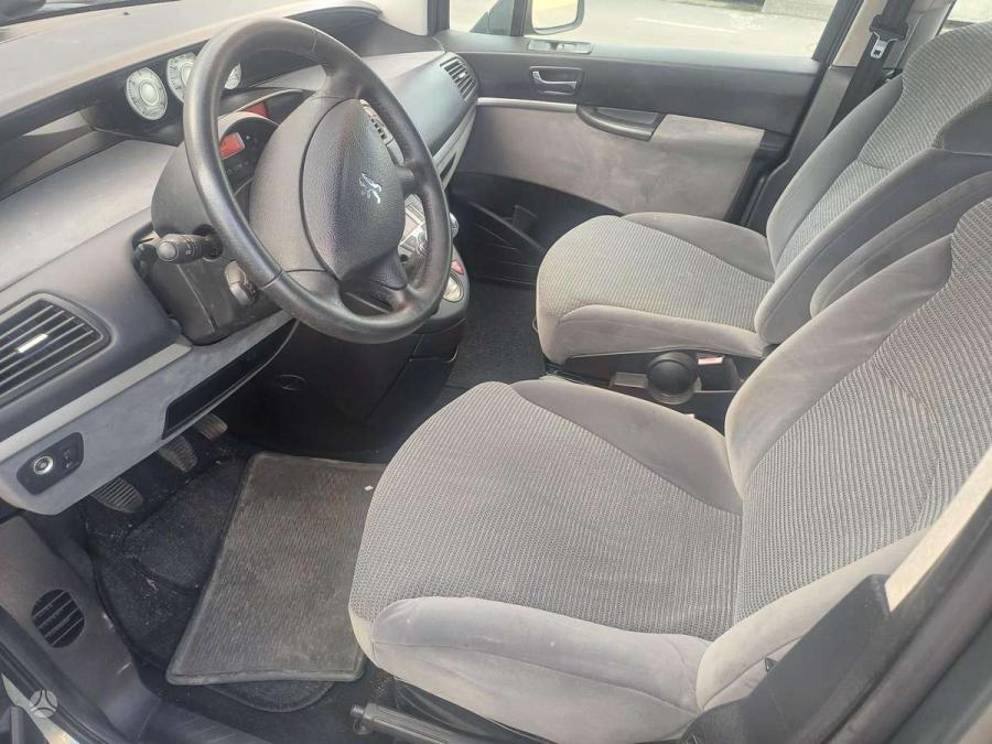Zaļš Peugeot 807 2009 Panevēža, ar dzinēja tilpumu 2.00 L un nobraukumu 211 tūkst. km par 3250 €, foto 7 vietnē AUTOMOTO.COM.LV