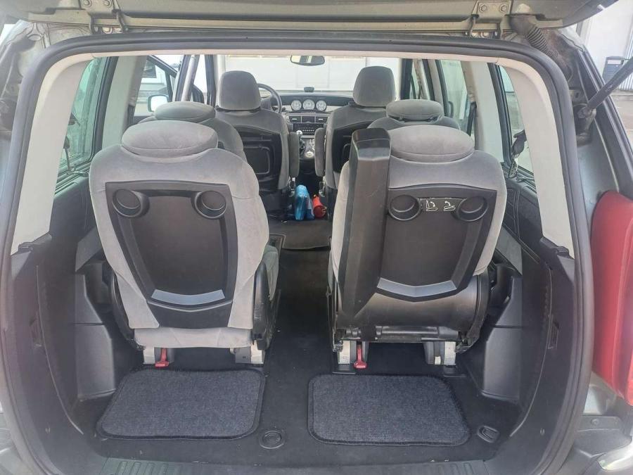 Zaļš Peugeot 807 2009 Panevēža, ar dzinēja tilpumu 2.00 L un nobraukumu 211 tūkst. km par 3250 €, foto 10 vietnē AUTOMOTO.COM.LV