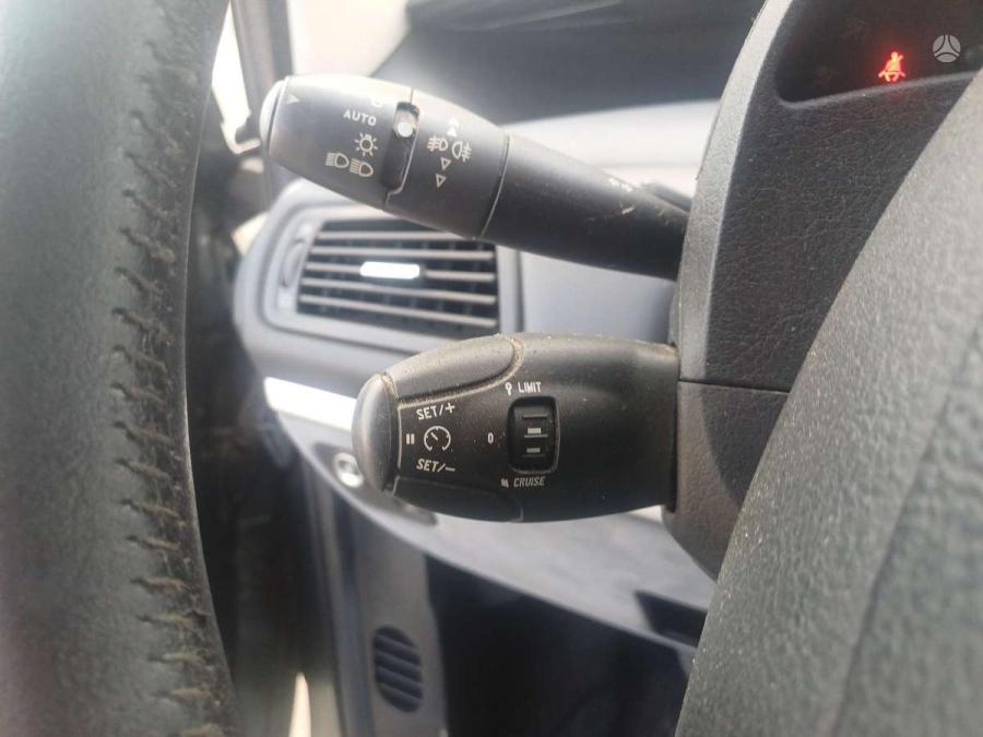 Zaļš Peugeot 807 2009 Panevēža, ar dzinēja tilpumu 2.00 L un nobraukumu 211 tūkst. km par 3250 €, foto 12 vietnē AUTOMOTO.COM.LV