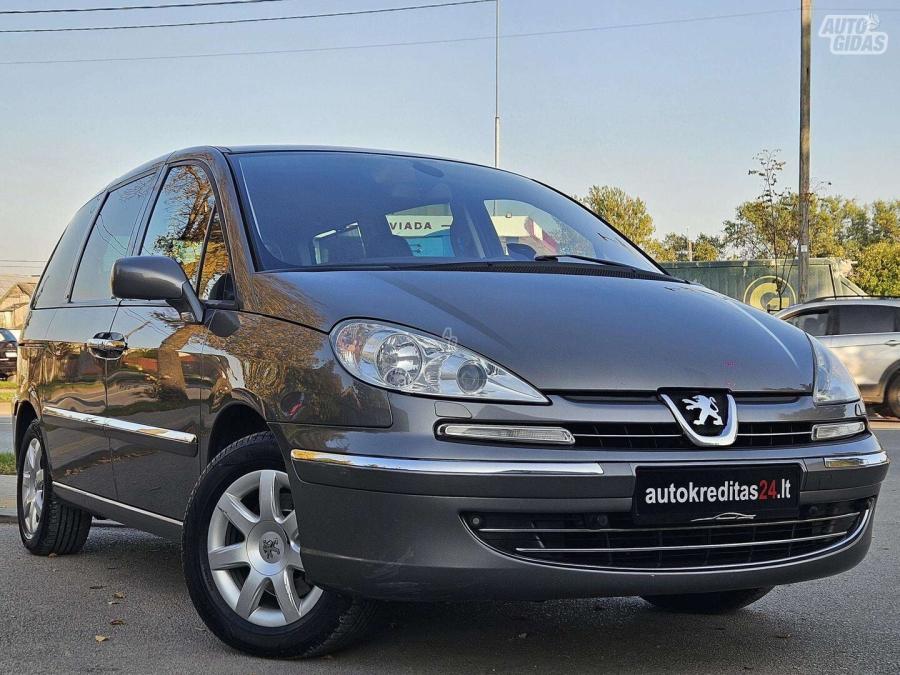 Green Peugeot 807 2011 in Siauliai, with an engine capacity of 2.00 L and mileage of 277 thousand km for 4550 €, photo 1 on AUTOMOTO.COM.LV