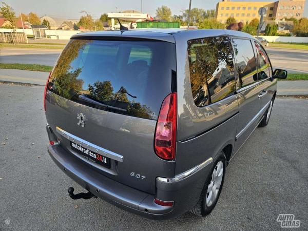 Green Peugeot 807 2011 in Siauliai, with an engine capacity of 2.00 L and mileage of 277 thousand km for 4550 €, photo 8 on AUTOMOTO.COM.LV