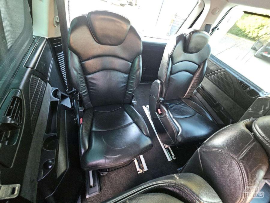 Green Peugeot 807 2011 in Siauliai, with an engine capacity of 2.00 L and mileage of 277 thousand km for 4550 €, photo 17 on AUTOMOTO.COM.LV