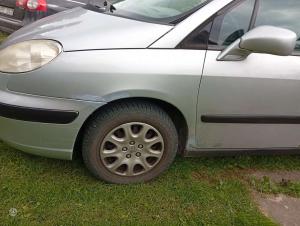 Grey Peugeot 807 2003 in Jurbarkas, with an engine capacity of 2.00 L and mileage of 378 thousand km for 650 €, photo 7 on AUTOMOTO.COM.LV
