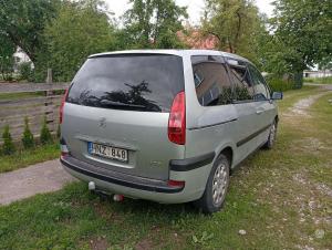 Grey Peugeot 807 2003 in Jurbarkas, with an engine capacity of 2.00 L and mileage of 378 thousand km for 650 €, photo 9 on AUTOMOTO.COM.LV