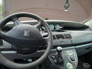 Pelēks Peugeot 807 2004 Viļņa, ar dzinēja tilpumu 2.00 L un nobraukumu 303 tūkst. km par 1000 €, foto 9 vietnē AUTOMOTO.COM.LV