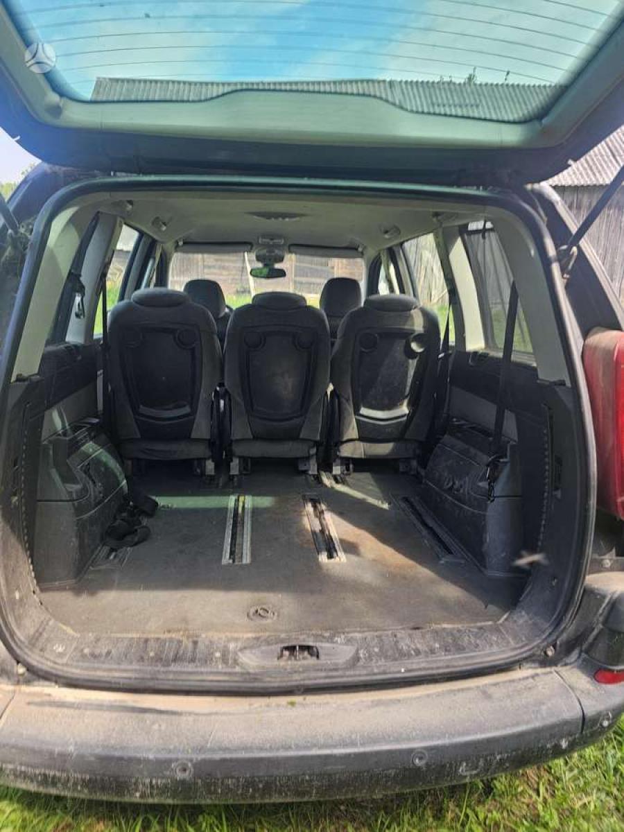 Pelēks Peugeot 807 2005 Kelmė, ar dzinēja tilpumu 2.00 L un nobraukumu 334 tūkst. km par 450 €, foto 1 vietnē AUTOMOTO.COM.LV