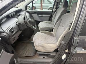 Pelēks Peugeot 807 2005 Rīga, ar dzinēja tilpumu 2.20 L un nobraukumu 320 tūkst. km par 1680 €, foto 9 vietnē AUTOMOTO.COM.LV