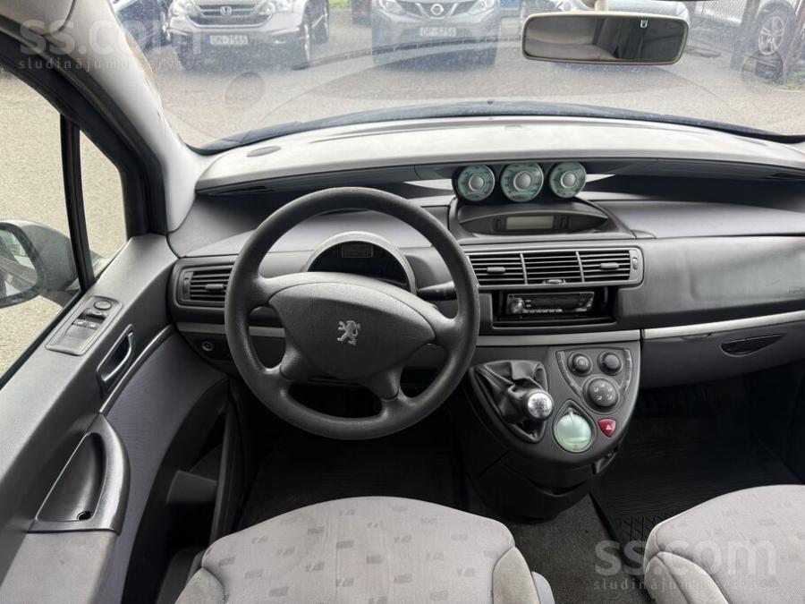 Pelēks Peugeot 807 2005 Rīga, ar dzinēja tilpumu 2.20 L un nobraukumu 320 tūkst. km par 1680 €, foto 10 vietnē AUTOMOTO.COM.LV