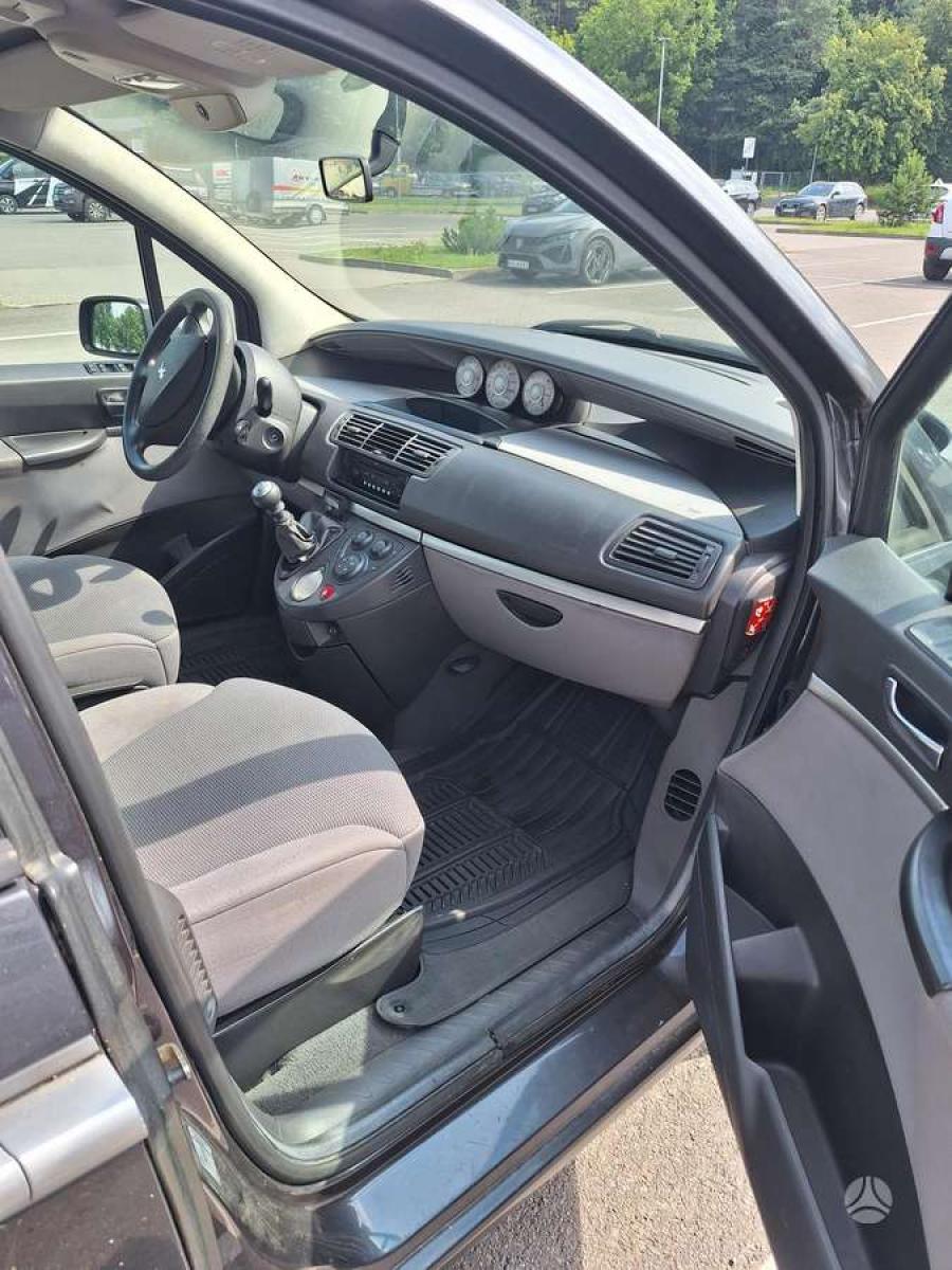 Pelēks Peugeot 807 2007 Kauņa, ar dzinēja tilpumu 2.00 L un nobraukumu 344 tūkst. km par 1150 €, foto 16 vietnē AUTOMOTO.COM.LV