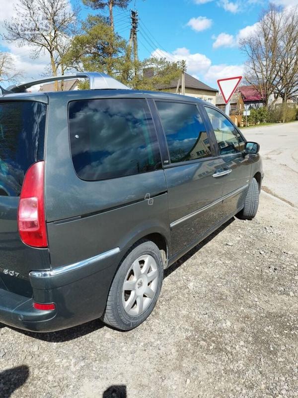 Pelēks Peugeot 807 2009 Šauļi, ar dzinēja tilpumu 2.00 L un nobraukumu 405 tūkst. km par 2600 €, foto 5 vietnē AUTOMOTO.COM.LV
