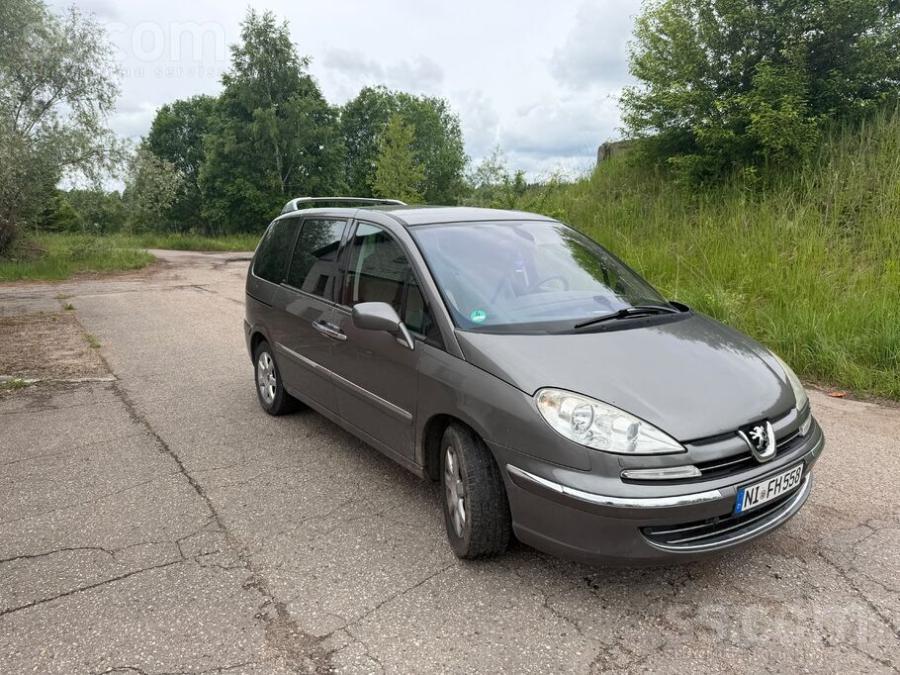 Pelēks Peugeot 807 2009 Rīga, ar dzinēja tilpumu 2.00 L un nobraukumu 299 tūkst. km par 3000 €, foto 4 vietnē AUTOMOTO.COM.LV