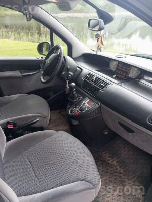 Grey Peugeot 807 2010 in Riga, with an engine capacity of 2.00 L and mileage of 0 thousand km for 3250 €, photo 9 on AUTOMOTO.COM.LV
