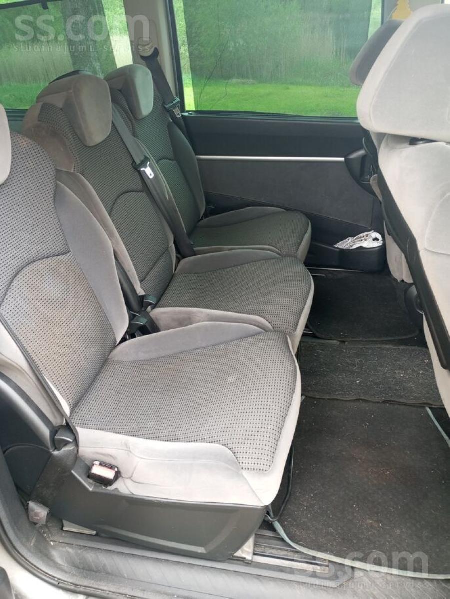 Grey Peugeot 807 2010 in Riga, with an engine capacity of 2.00 L and mileage of 0 thousand km for 3250 €, photo 12 on AUTOMOTO.COM.LV
