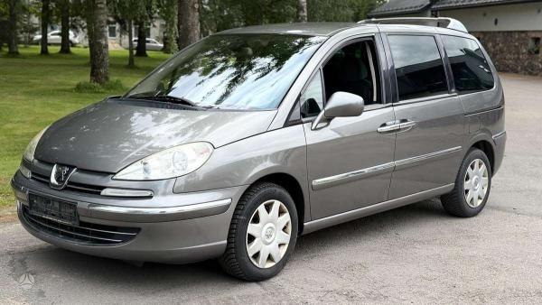 Grey Peugeot 807 2011 in Panevezys, with an engine capacity of 2.00 L and mileage of 330 thousand km for 3200 €, photo 2 on AUTOMOTO.COM.LV