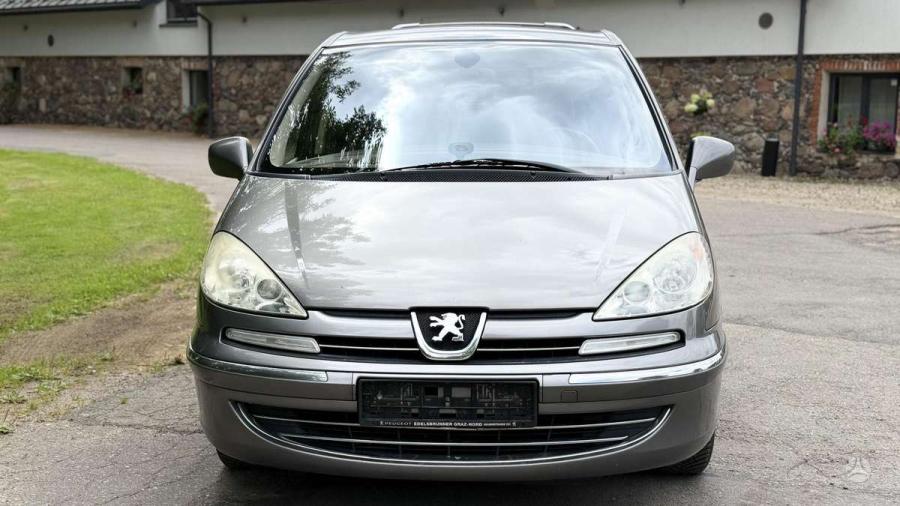 Pelēks Peugeot 807 2011 Panevēža, ar dzinēja tilpumu 2.00 L un nobraukumu 330 tūkst. km par 3200 €, foto 4 vietnē AUTOMOTO.COM.LV