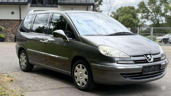 Grey Peugeot 807 2011 in Panevezys, with an engine capacity of 2.00 L and mileage of 330 thousand km for 3200 €, photo 4 on AUTOMOTO.COM.LV