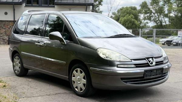 Grey Peugeot 807 2011 in Panevezys, with an engine capacity of 2.00 L and mileage of 330 thousand km for 3200 €, photo 5 on AUTOMOTO.COM.LV