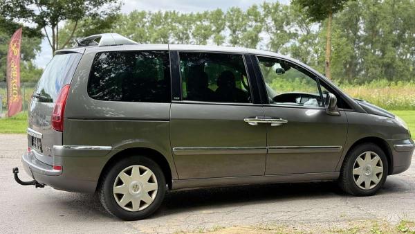 Grey Peugeot 807 2011 in Panevezys, with an engine capacity of 2.00 L and mileage of 330 thousand km for 3200 €, photo 7 on AUTOMOTO.COM.LV
