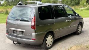 Pelēks Peugeot 807 2011 Panevēža, ar dzinēja tilpumu 2.00 L un nobraukumu 330 tūkst. km par 3200 €, foto 9 vietnē AUTOMOTO.COM.LV