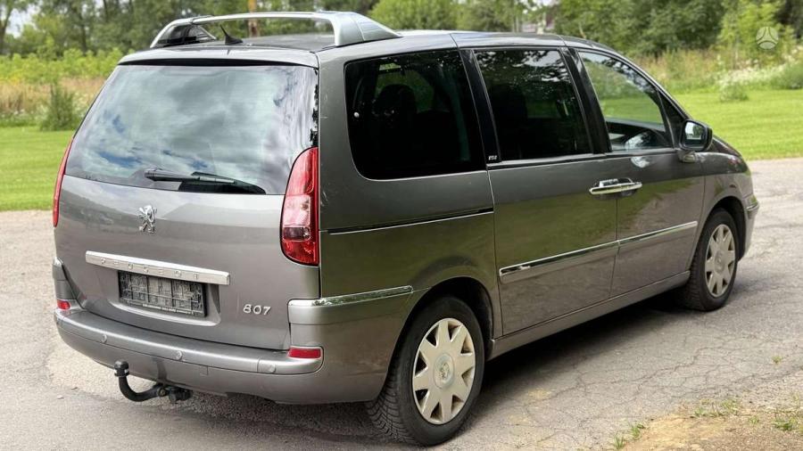 Pelēks Peugeot 807 2011 Panevēža, ar dzinēja tilpumu 2.00 L un nobraukumu 330 tūkst. km par 3200 €, foto 9 vietnē AUTOMOTO.COM.LV