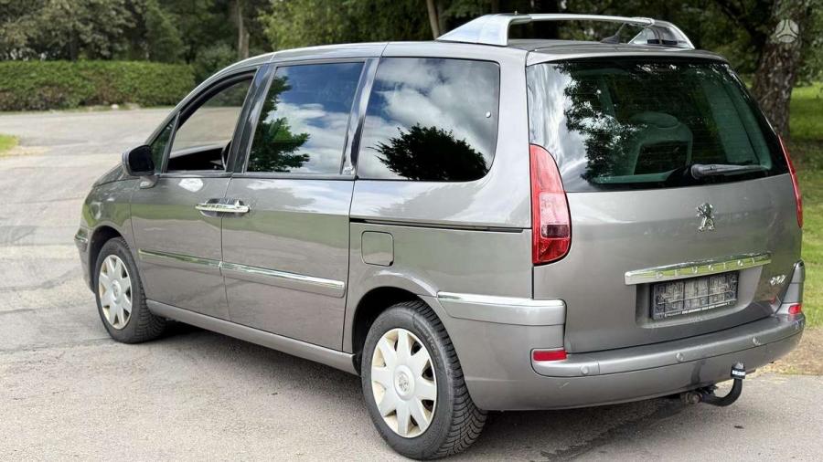 Pelēks Peugeot 807 2011 Panevēža, ar dzinēja tilpumu 2.00 L un nobraukumu 330 tūkst. km par 3200 €, foto 11 vietnē AUTOMOTO.COM.LV