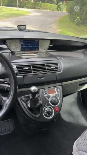 Pelēks Peugeot 807 2011 Panevēža, ar dzinēja tilpumu 2.00 L un nobraukumu 330 tūkst. km par 3200 €, foto 18 vietnē AUTOMOTO.COM.LV