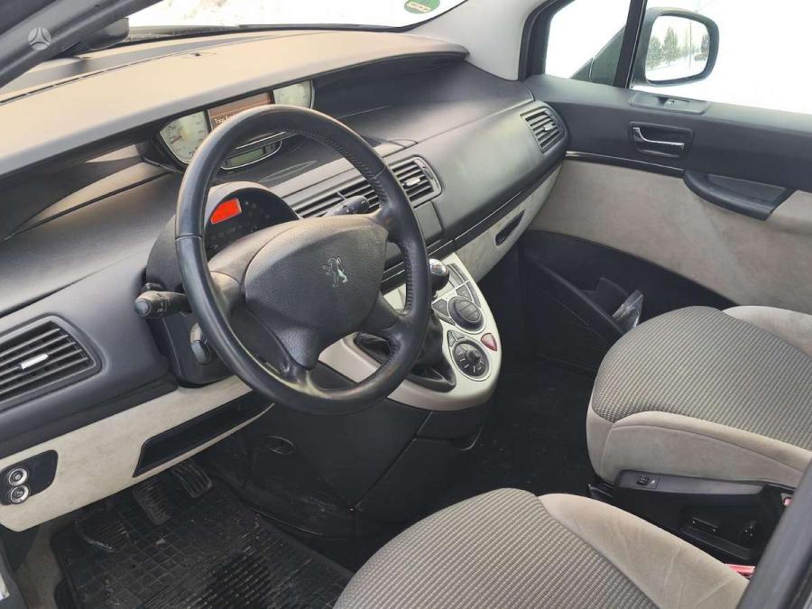 Pelēks Peugeot 807 2012 Kauņa, ar dzinēja tilpumu 2.00 L un nobraukumu 278 tūkst. km par 3750 €, foto 8 vietnē AUTOMOTO.COM.LV