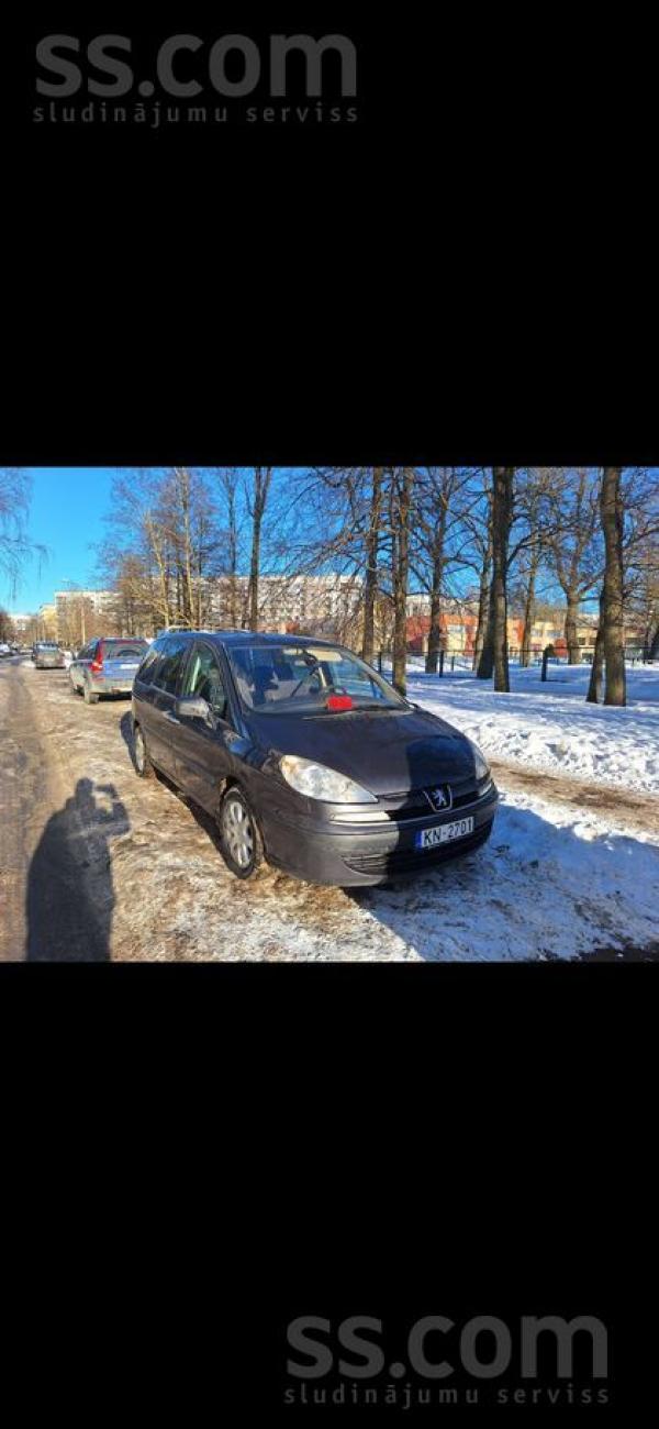 Grey Peugeot 807 2024 in Riga, with an engine capacity of 2.20 L and mileage of 316 thousand km for 1500 €, photo 3 on AUTOMOTO.COM.LV