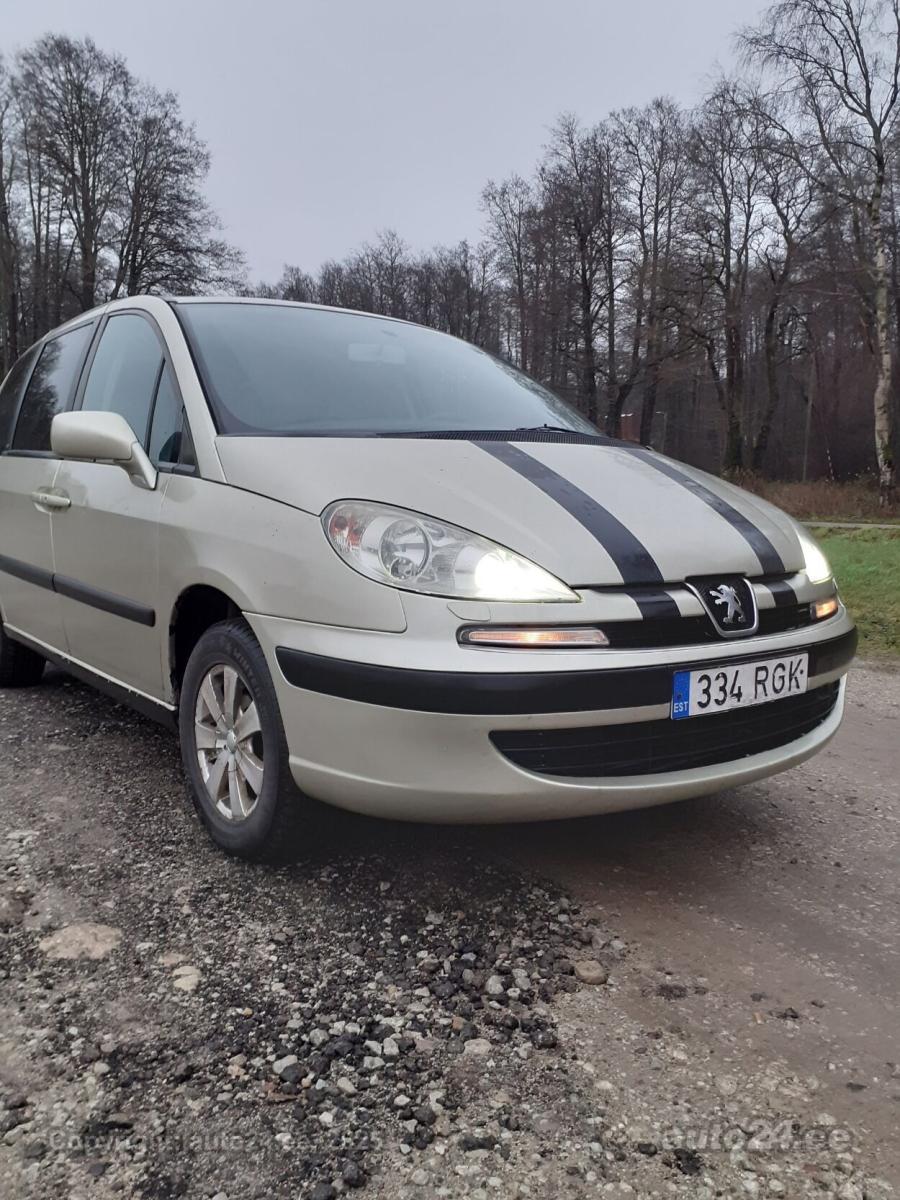 Grey Peugeot 807 2005 in Tallinn, with an engine capacity of 2.00 L and mileage of 390 thousand km for 2222 €, photo 1 on AUTOMOTO.COM.LV