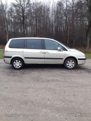Grey Peugeot 807 2005 in Tallinn, with an engine capacity of 2.00 L and mileage of 390 thousand km for 2222 €, photo 7 on AUTOMOTO.COM.LV