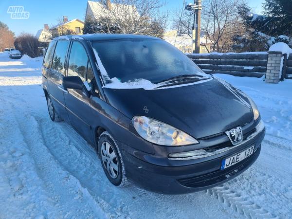 Peugeot 807 2003 in Klaipeda, with an engine capacity of 2.20 L and mileage of 259 thousand km for 850 €, photo 1 on AUTOMOTO.COM.LV