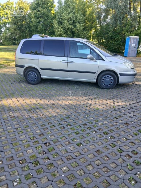 Peugeot 807 2003 Panevēža, ar dzinēja tilpumu 2.20 L un nobraukumu 320 tūkst. km par 670 €, foto 3 vietnē AUTOMOTO.COM.LV