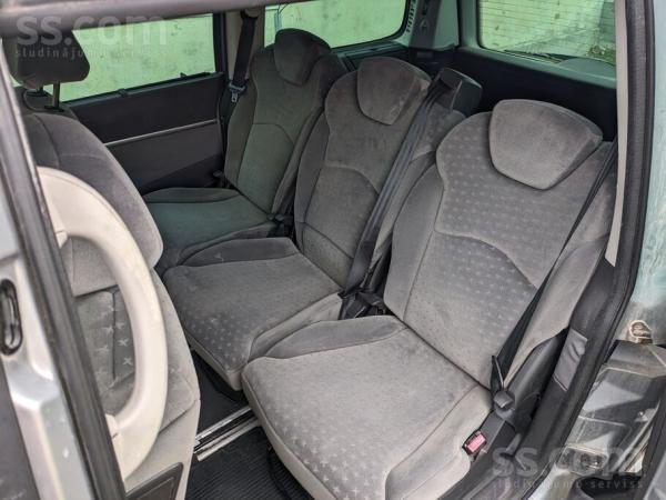Peugeot 807 2004 in Jelgava, with an engine capacity of 2.00 L and mileage of 152 thousand km for 1700 €, photo 8 on AUTOMOTO.COM.LV
