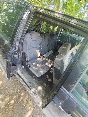 Peugeot 807 2006 in Panevezys, with an engine capacity of 2.20 L and mileage of 350 thousand km for 400 €, photo 3 on AUTOMOTO.COM.LV