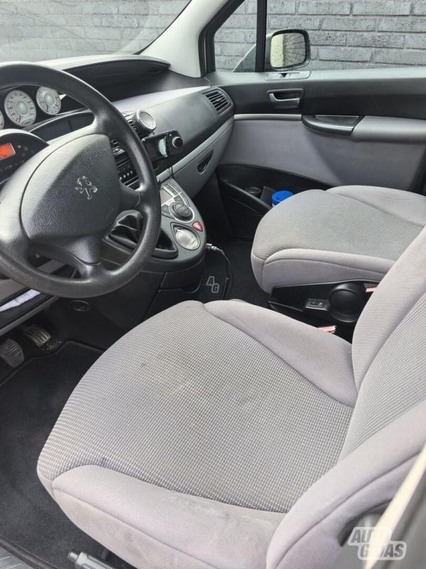Peugeot 807 2008 Tauragė, ar dzinēja tilpumu 2.00 L un nobraukumu 198 tūkst. km par 1900 €, foto 5 vietnē AUTOMOTO.COM.LV