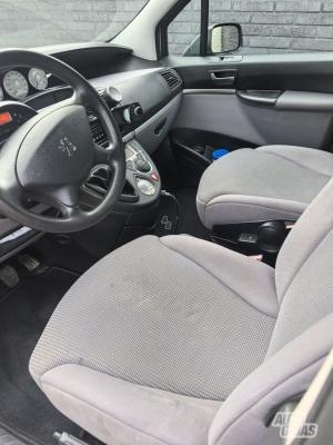 Peugeot 807 2008 in Taurage, with an engine capacity of 2.00 L and mileage of 198 thousand km for 1900 €, photo 6 on AUTOMOTO.COM.LV