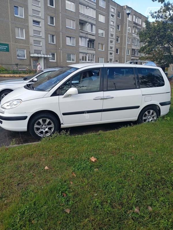 Balts Peugeot 807 2006 Elektrėnai, ar dzinēja tilpumu 2.00 L un nobraukumu 264 tūkst. km par 1700 €, foto 5 vietnē AUTOMOTO.COM.LV
