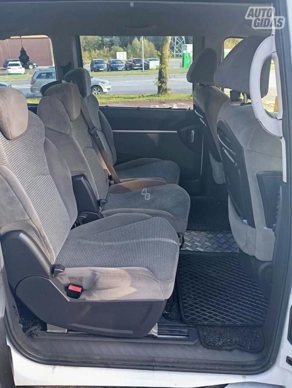 Balts Peugeot 807 2006 Elektrėnai, ar dzinēja tilpumu 2.00 L un nobraukumu 264 tūkst. km par 1700 €, foto 7 vietnē AUTOMOTO.COM.LV