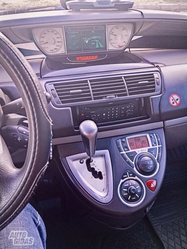 Balts Peugeot 807 2006 Elektrėnai, ar dzinēja tilpumu 2.00 L un nobraukumu 264 tūkst. km par 1700 €, foto 10 vietnē AUTOMOTO.COM.LV