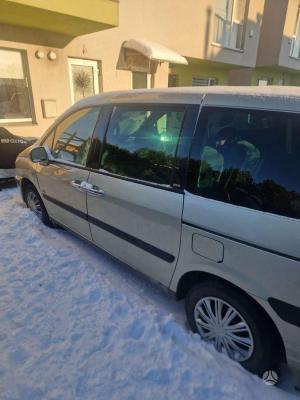Yellow Peugeot 807 2004 in Kaunas, with an engine capacity of 2.18 L and mileage of 310 thousand km for 900 €, photo 3 on AUTOMOTO.COM.LV