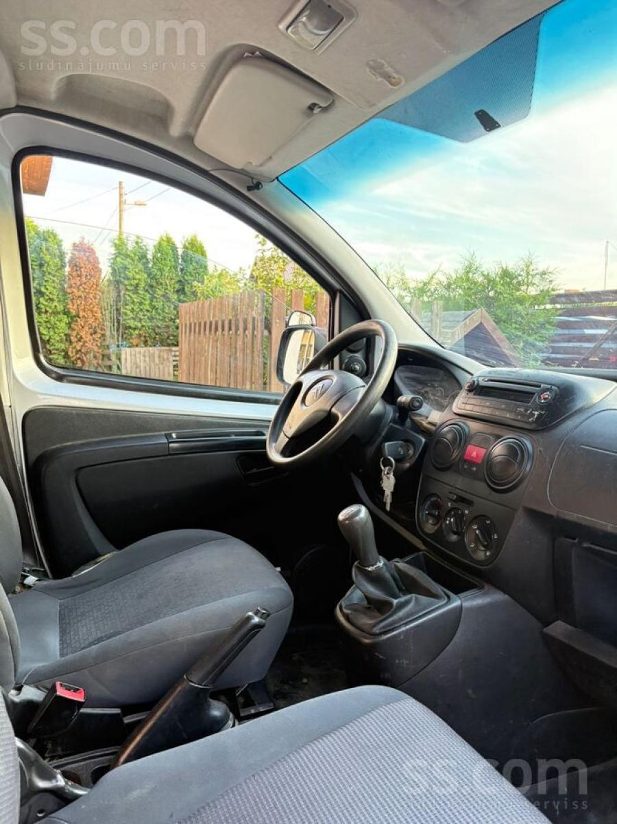 Pelēks Peugeot Bipper 2013 Rīga, ar dzinēja tilpumu 1.40 L un nobraukumu 160 tūkst. km par 2600 €, foto 6 vietnē AUTOMOTO.COM.LV