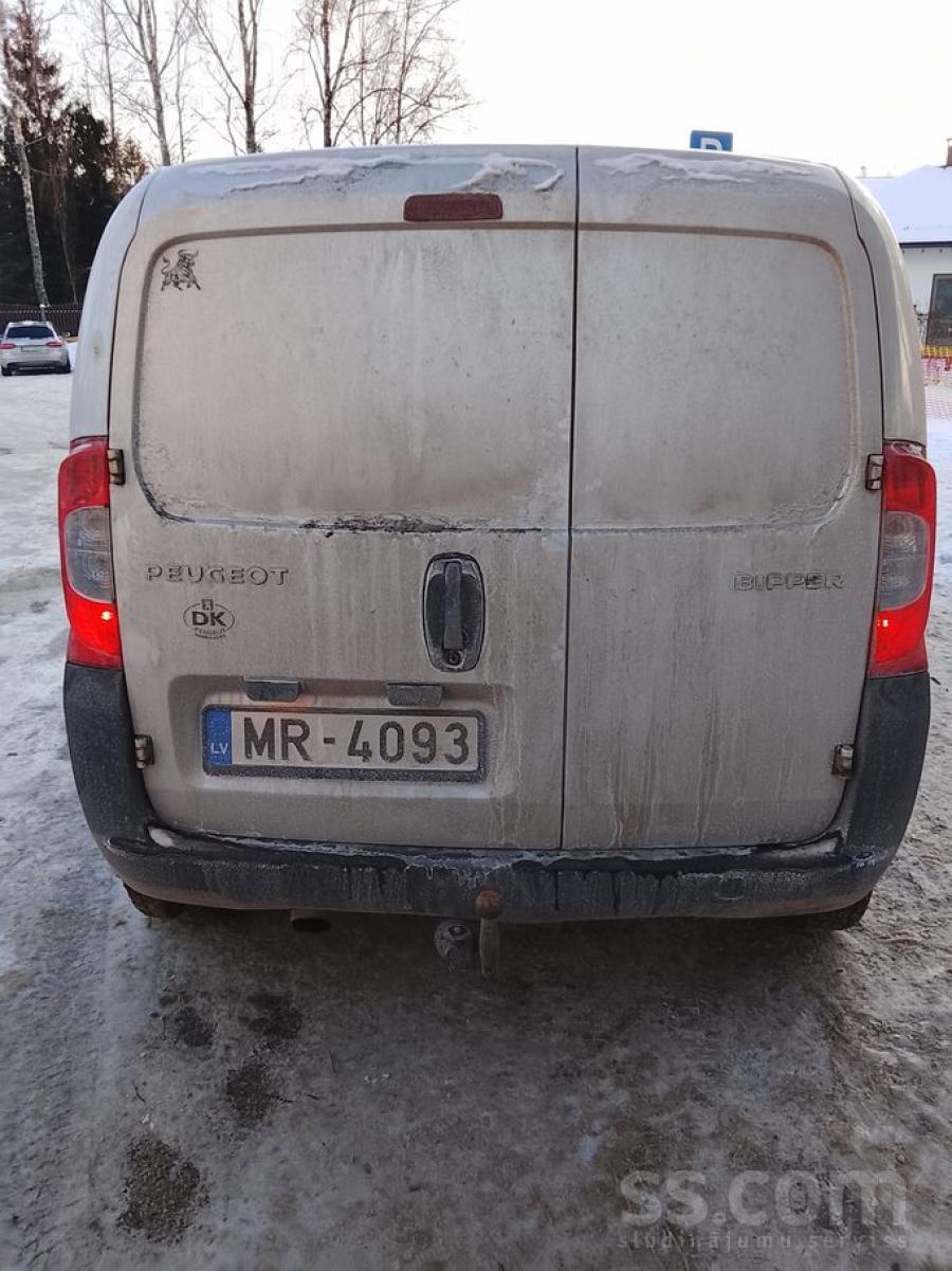 Grey Peugeot Bipper 2008 in Riga, with an engine capacity of 1.40 L and mileage of 224 thousand km for 1800 €, photo 4 on AUTOMOTO.COM.LV