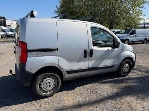 Pelēks Peugeot Bipper 2010 Tallina, ar dzinēja tilpumu 1.40 L un nobraukumu 291 tūkst. km par 599 €, foto 4 vietnē AUTOMOTO.COM.LV