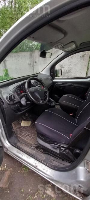 Grey Peugeot Bipper 2013 in Riga, with an engine capacity of 1.30 L and mileage of 258 thousand km for 900 €, photo 6 on AUTOMOTO.COM.LV