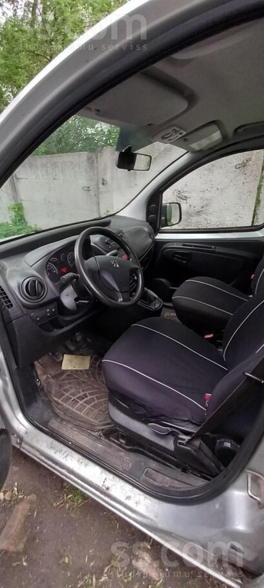Grey Peugeot Bipper 2013 in Riga, with an engine capacity of 1.30 L and mileage of 258 thousand km for 900 €, photo 6 on AUTOMOTO.COM.LV