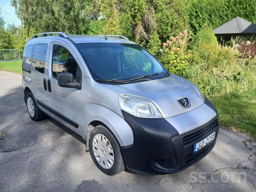 Grey Peugeot Bipper 2013 in Ogre, with an engine capacity of 1.30 L and mileage of 211 thousand km for 2300 €, photo 1 on AUTOMOTO.COM.LV